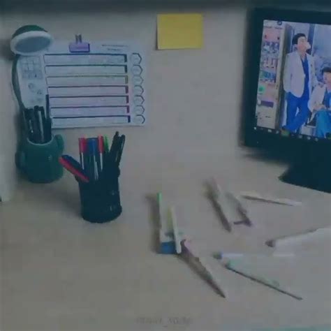 ولاگ میز درس خواندن Youtube