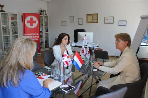 For English Scroll Down ⤵️ დღეს საქართველოს წითელი ჯვრის საზოგადოების სათავო ოფისს