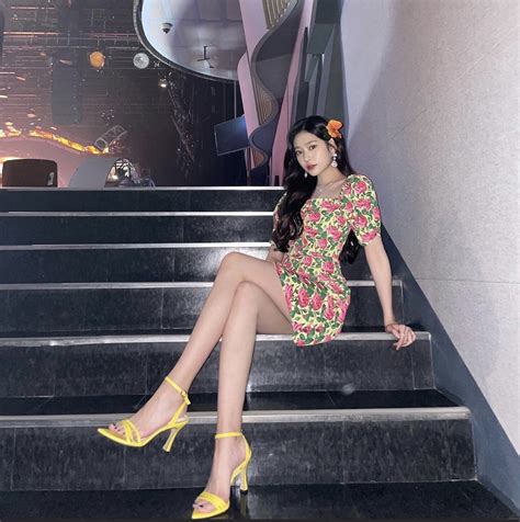 Min Ju Kims Feet
