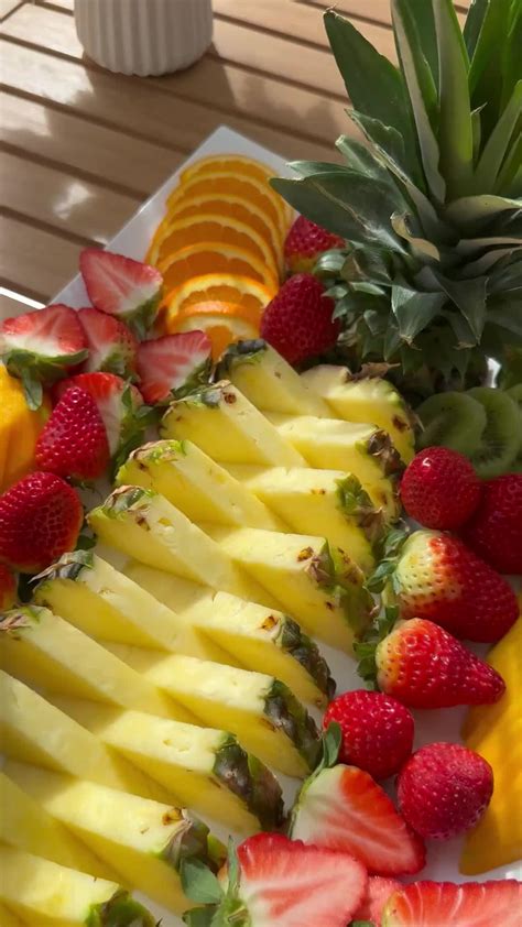 Pin By Rita On ️ Fruit World ️ Fruit Platter Designs Fruit Platter