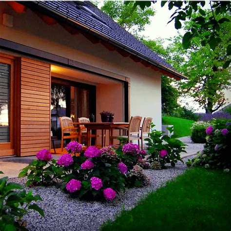 庭院面积小，融洽的色彩搭配更加重要花园元素空间