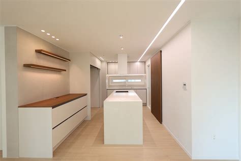 용산구 신계동 용산e편한세상 월넛과 화이트 라이프스타일 슈퍼앱 오늘의집