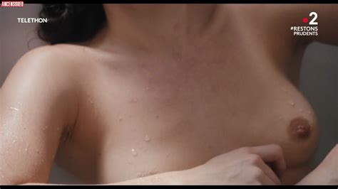 Naked Helene Kuhn In Two Sisters