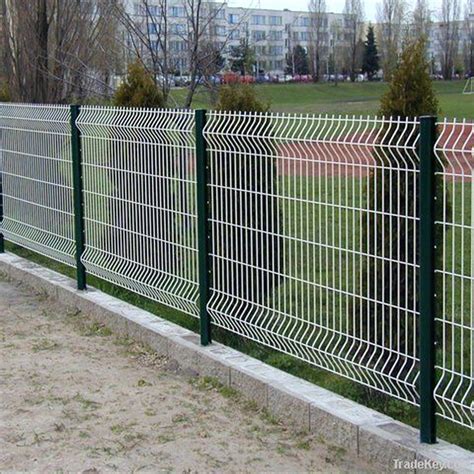 3d Curvy Galvanized Welded Wire Mesh Fence Triangle Mesh 3d Fence