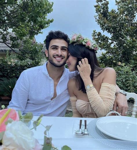 صور وفيديوهات من عقد قران رحمة رياض وألكسندر علوم Et بالعربي