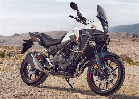 ホンダ「nx500」解説｜ジャストサイズのミドルクロスオーバー！ 国内仕様は400で登場予定 1 2 Webオートバイ