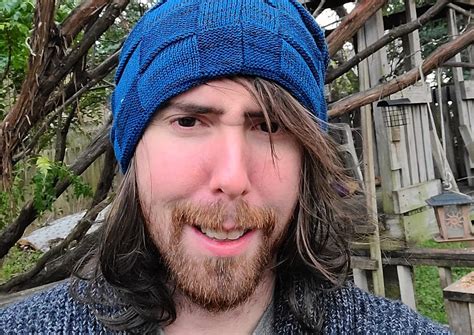 Asmongold Age Surprising Facts About Streaming Star The Biography World