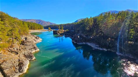 Осенний обзор участков около аквапарка на Алтае в тёплом Чемальском районе в селе Турбаза