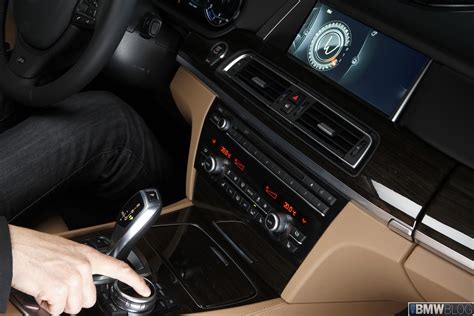Introducing The Bmw Idrive Touch Controller