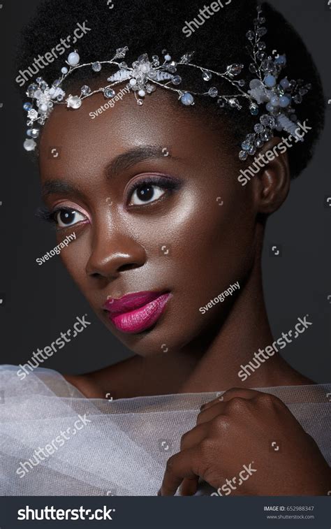 666 Imágenes De Bridal Makeup African Imágenes Fotos Y Vectores De