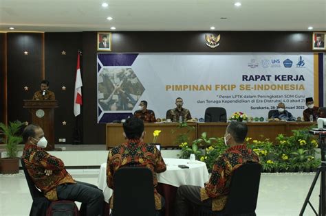 Rapat Kerja Pimpinan Fkip Se Indonesia Dibuka Secara Resmi Oleh Rektor