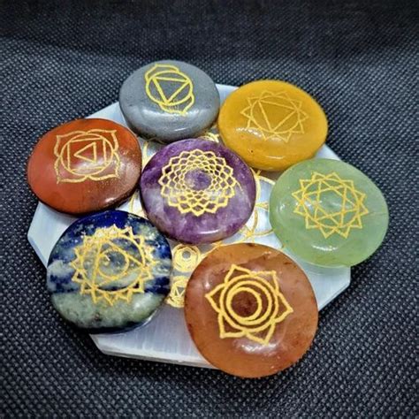 Seven Chakra Stone Disc Set Healing Crystal Rainbow Chakra Engraved At