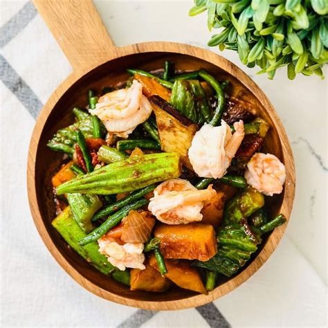 Pinakbet Filipino Vegetable Stew With Shrimp Paste Deliciously