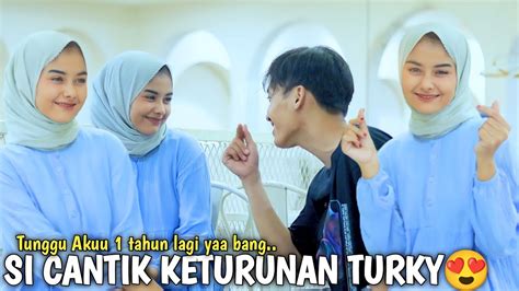 PRANK SHOLAWAT &NGAJI ️SI CANTIK MANIS MASIH KETURUNAN TURKY😍 - YouTube