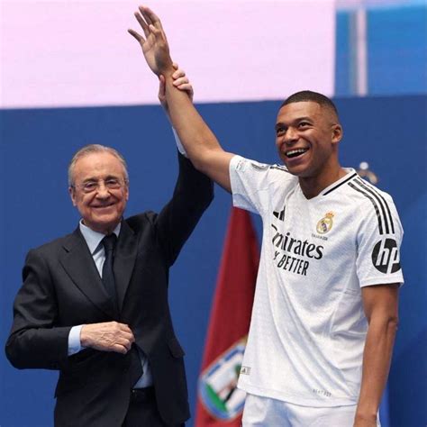 Килиан Мбаппе ресми түрде «Реал Мадрид ойыншысы атанды