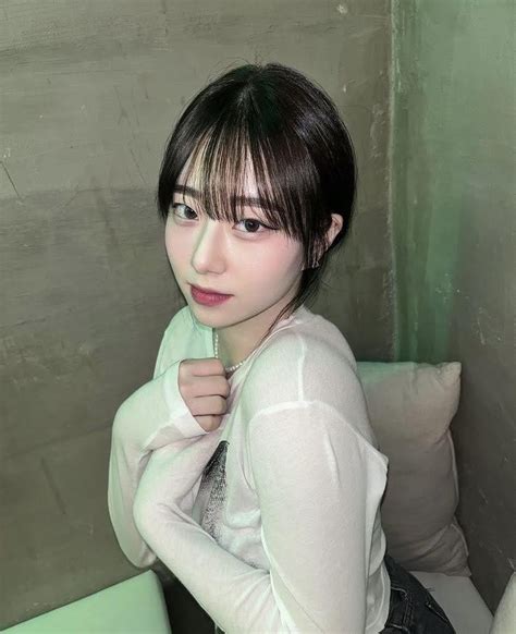 Cutie R Aespleasingasiangirls