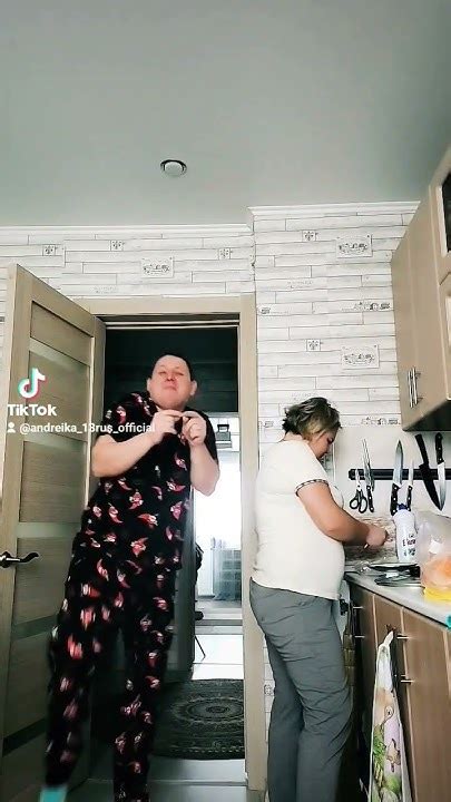 Малявка испортила всё🤣🤣🤣 - YouTube