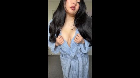 Tomokoren Removing My Dressing Gown Manyvids