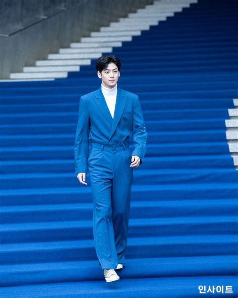 5 Idols With Unrealistic Body Proportions Koreaboo