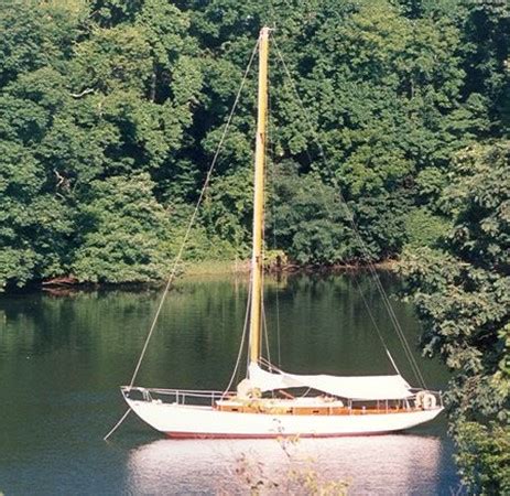 Altair Cruising Sailboat Rhodes 42 1956 Yatco