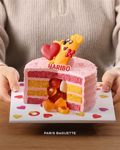 파리바게뜨 바다가 보이면 오션뷰 도시가 보이면 시티뷰 네가 보이면 알라뷰🩷 사랑스러운 핑크and옐로우 시트 속 하트와 반지 모양 젤리가 와르르 달콤함 가득 체리