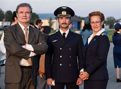 Vladimir Simonov Filmek Képek Díjak Személyiség Adatlap Mafab Hu