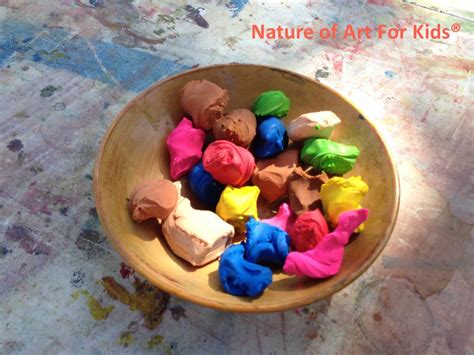 Clay Modeling Supports Good Tactile Sensory Play