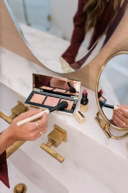 دانلود پس زمینه های لوازم آرایشی با جلد زیبا و درخشان