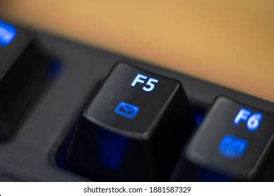 Keyboard F5 Refresh Keys Button Stock Photo 1881587329 Shutterstock