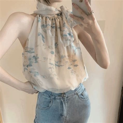 무료배송 홀터넥 민소매 블라우스 셔츠 복고 쉬폰 세련 나시 플라워 리본 주름 셔링 빈티지 베이지 파란꽃