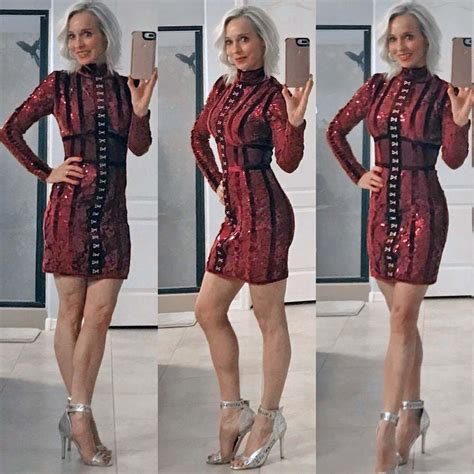 Ruby Dress Scrolller