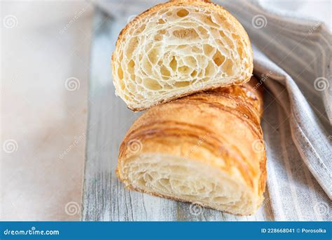 How To Cut Croissants In Half At Gregorio Fields Blog