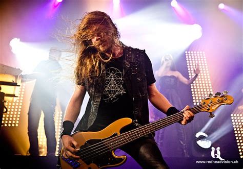 ปักพินโดย 𝕯𝖆𝖑𝖞 𝕾𝖊𝖛𝖊𝖓𝖋𝖔𝖑𝖉 ใน Rob Van Der Loo♥