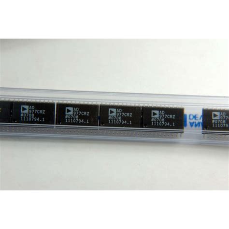 Analog Devices Inc AD977CRZ IC A D Converter 16 Bit