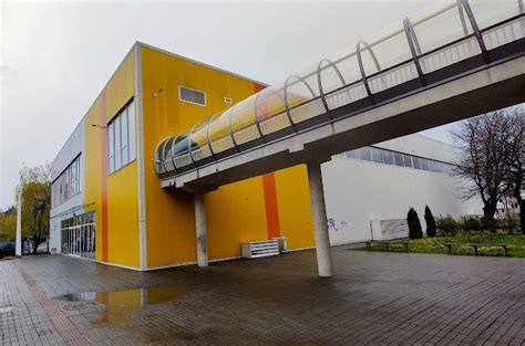 100 отзива за Първа езикова гимназия Училище в Варна Варна