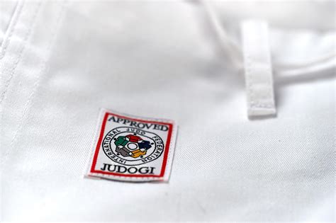 adidas Judoanzug CHAMPION II IJF, weiß/schwarze Streifen, JIJF | 145 ...