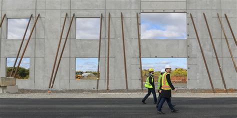 How To Solve Americas Manufacturing Labor Shortage An Overhaul Of Stem Education Fortune