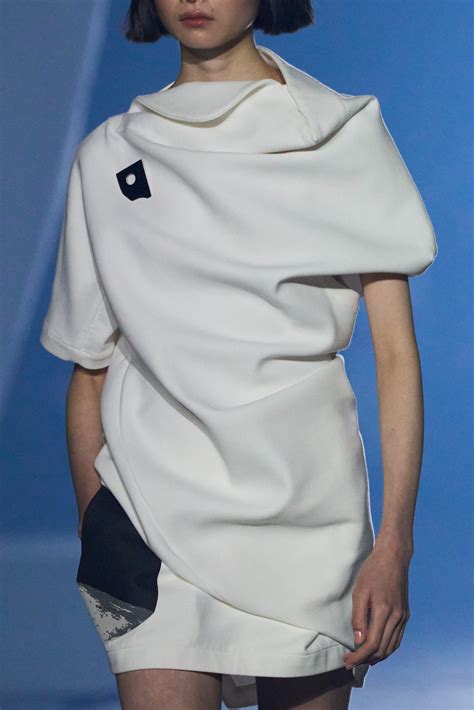 Issey Miyake Spring 2023 Fashion Show Details The Impression
