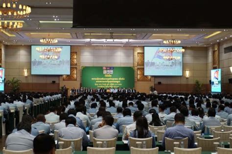 សម្តេច សាយ ឈុំ សុំ រឿង ពីរ យ៉ាង ពី យុវជន ស ស យ ក Thmey Thmey 25