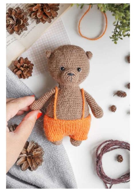 Мишка автор Елена Деткова Исправление в описании Мордочка С 4 ряда вяжем 2сбн пр 6 24