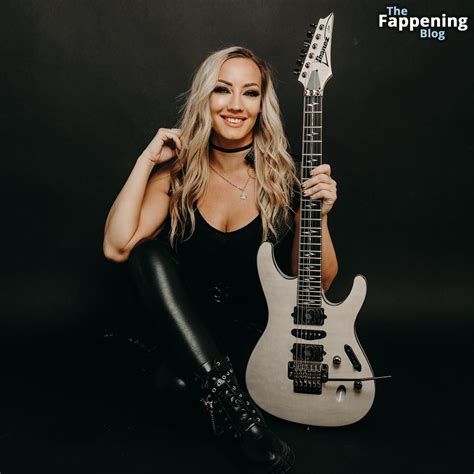 Nita Strauss Sexy 13 Photos Thefappening