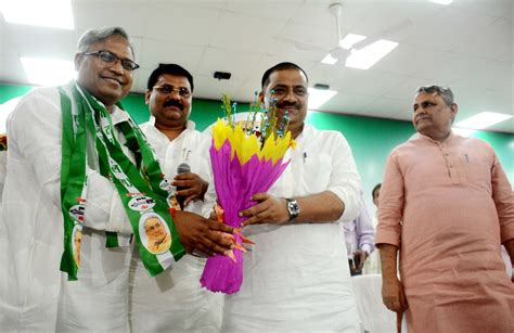 seen as nitish kumar s ‘possible successor who is manish verma ias