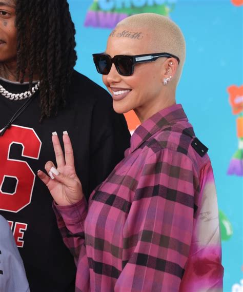 Famous Birthdays For Oct 21 Amber Rose Andrew Scott