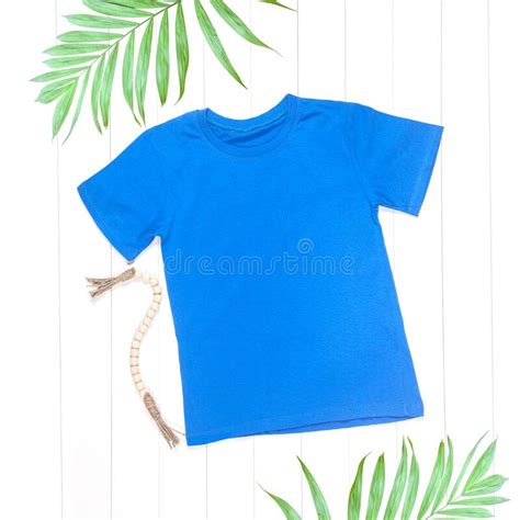 Mockup Kaos Biru Koleksi Gambar