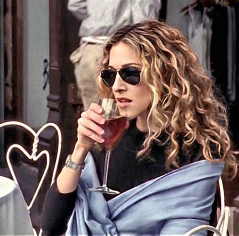 Carrie Bradshaw S 50 Best Looks Of All Time Artofit
