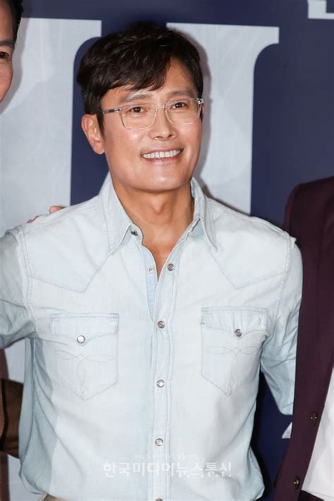 [km포토] 이병헌 시원한 미소