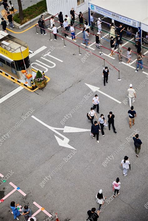선별진료소 병원 의료시설 시험 사건 코로나19 코로나바이러스 사회적거리두기 사회이슈 사회이슈 주제 불안 걱정 집합금지 주제 방역수칙