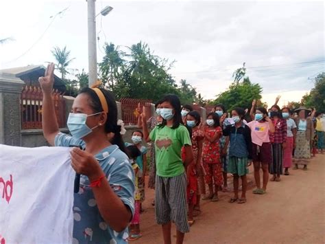 Khit Thit Media On Twitter ဆားလင်းကြီးတွင် အားမာန်သစ် သပိတ် စစ်ကြောင်း အကြမ်းဖက် စစ်ကောင်စီ ဖ