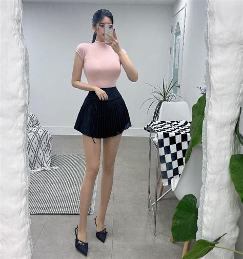 그녀의 슬랜더 몸매와 슴가에 사망하겠습니다 먹튀오버