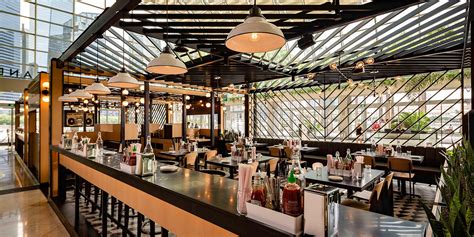 Singapore Black Tap Craft Burgers And Beer